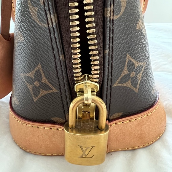 Louis Vuitton | Bags | Louis Vuitton Alma Bb Great Condition Brand New ...